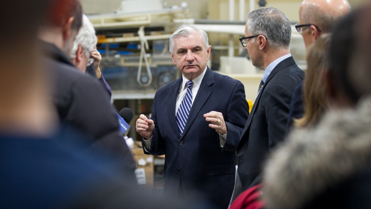 Meeting with Brown researchers, Sen. Reed makes case for sustained ...